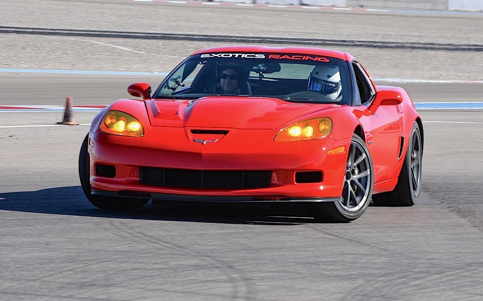 C6 Corvette Z06 gets "Drifty" on track - VetteTV