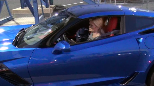 Lady Driven: Corvette C7 Z06 - VetteTV