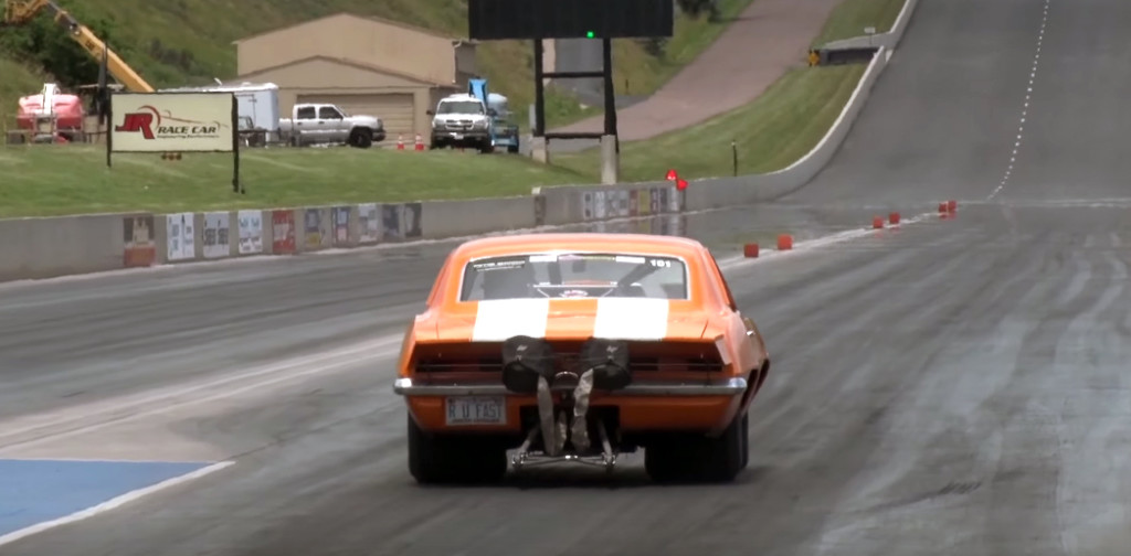 3,000-horsepower Camaro goes off track - VetteTV