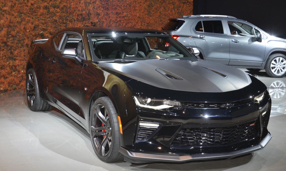 Track-focused Sixth-gen Camaro 1LE makes it debut in Chicago - VetteTV